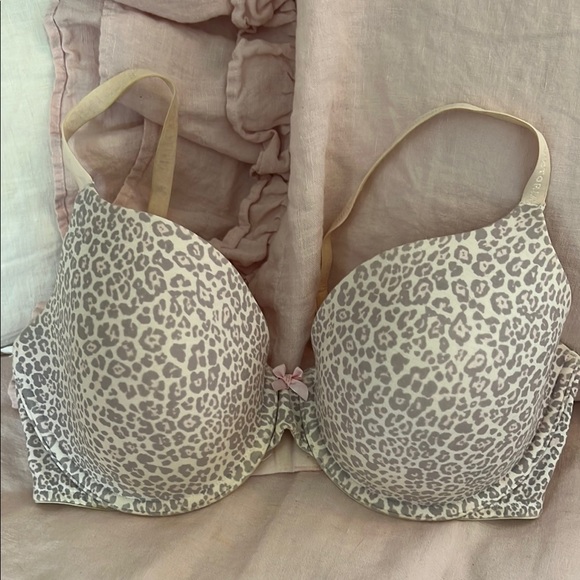 Victoria's Secret | Intimates & Sleepwear | Leopard Print Victorias ...